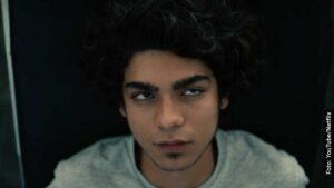Quiénes son los actores y personajes en Omnisciente, serie de Netflix